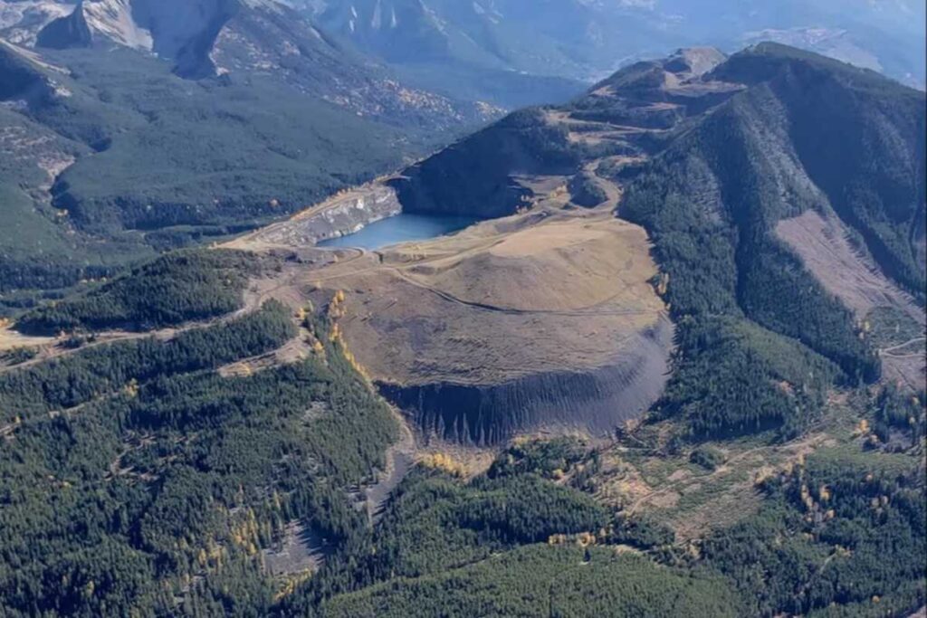 The Top 7 Hydroelectric Dams for Harnessing Water in Canada - SubterraPulse